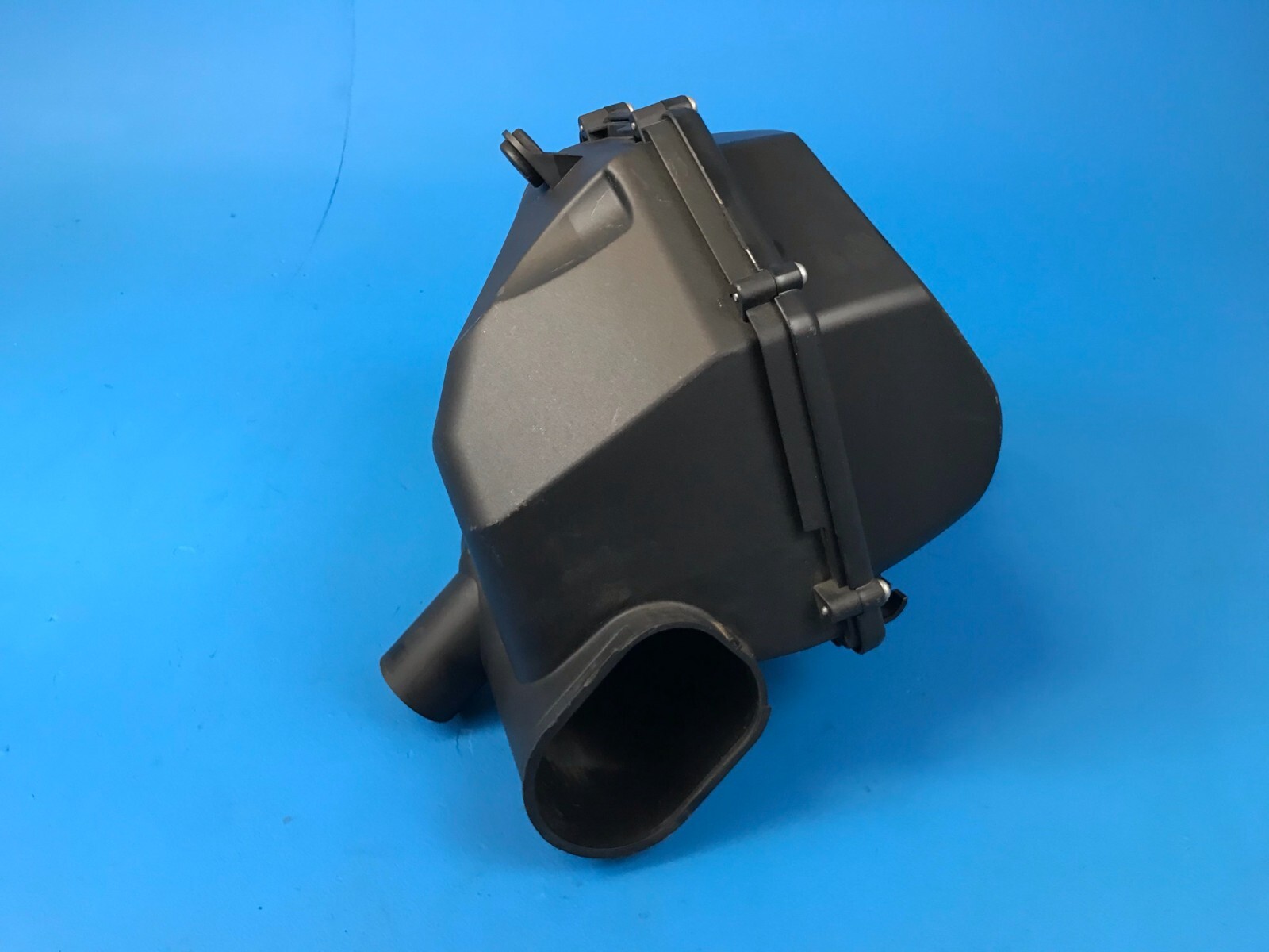 12-17 BMW F06 F10 F13 M5 M6 RIGHT PASSENGER SIDE INTAKE AIR CLEANER ...