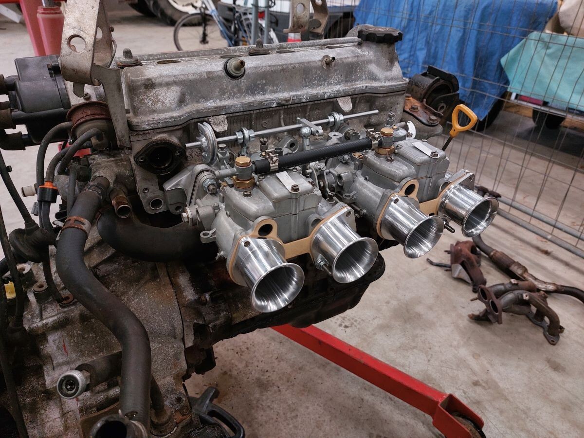 Toyota Corolla 4A-F complete Dual Solex ADDHE 40mm Sidedraft Carburetor ...