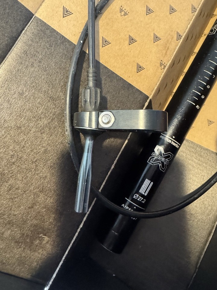 Xfusion Hilo Dropper Seatpost 27.2mm W/Bat Lever And Cable | eBay