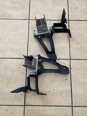 04-10 BMW E60 E61 530i 535i FRONT BUMPER REINFORCEMENT Support Mounting ...