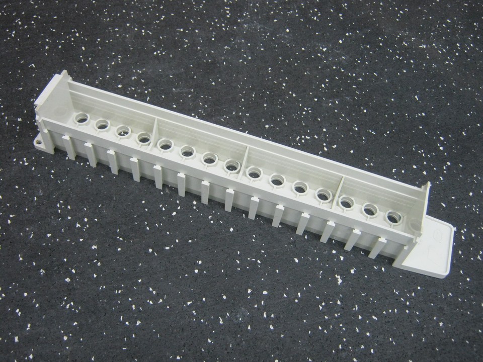 ROCHE DIAGNOSTICS RACK SAMPLE 30s #5 FOR COBAS ANALYZER 30 8mm I.D ...