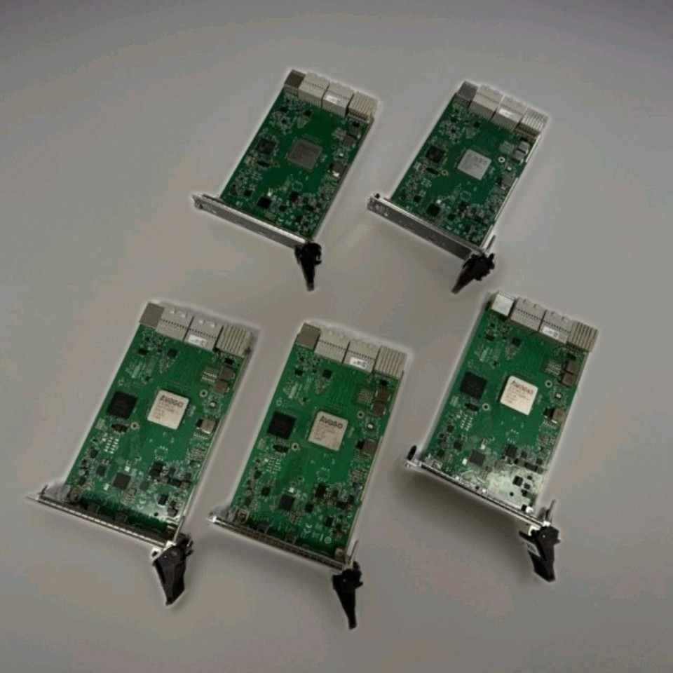 National Instruments NI PXIe-8301 Thunderbolt™ 3 PXI Remote Control ...