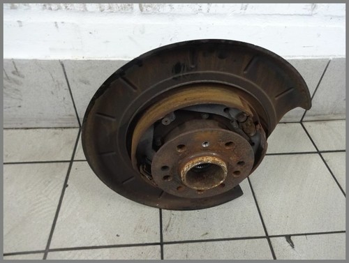 Mercedes Benz R251 W164 ORIGINAL Hinten Radnabe Achsschenkel RECHTS ...