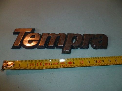 (B68) ANCIEN SIGLE EMBLEME LOGO BADGE MONOGRAMME PLASTIQUE TEMPRA | eBay