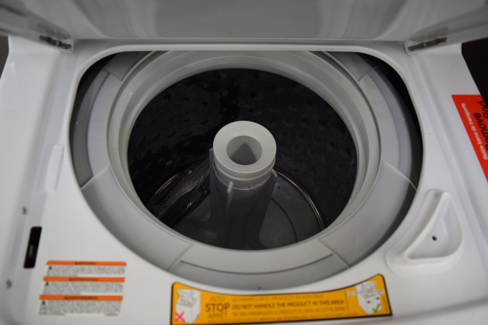 GE Spacemaker GUD24ESSMWW 24" White Electric Laundry Center NOB #142622 ...