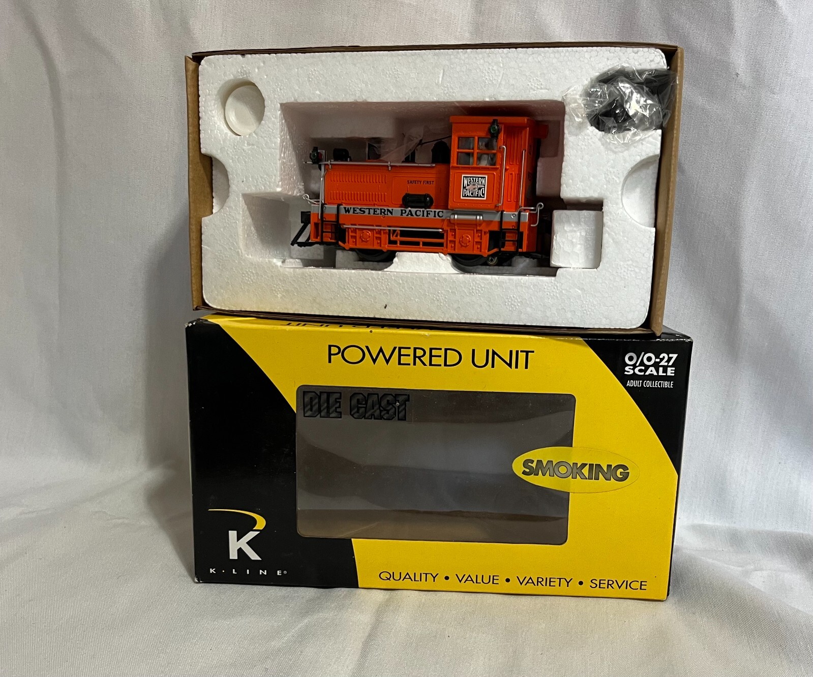 NIB K-line K2630-19 Western Depot switcher *AND* NIB Western Depot K672 ...