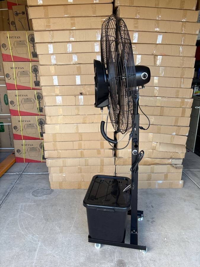 Local pickup Portable Misting Fan 5000 CFM 30 in fan blade 10 Gallon ...