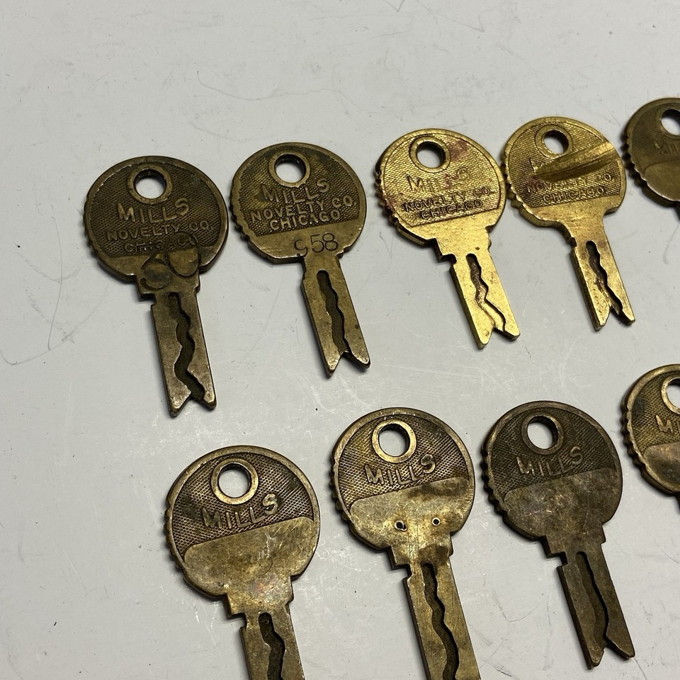 LOT OF 17 MILLS SLOT MACHINE KEYS REAR PANEL & CASH BOX ANTIQUE | eBay