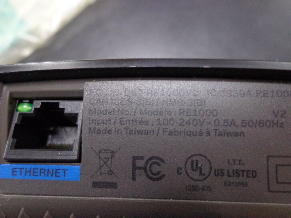 Cisco RE1000 v2 Wireless-N WiFi Range Extender plug in booster | eBay