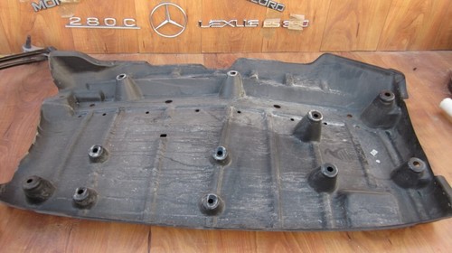 Maserati LEVANTE M161 FUEL TANK BOTTOM PROTECTION COVER 670107814 | eBay