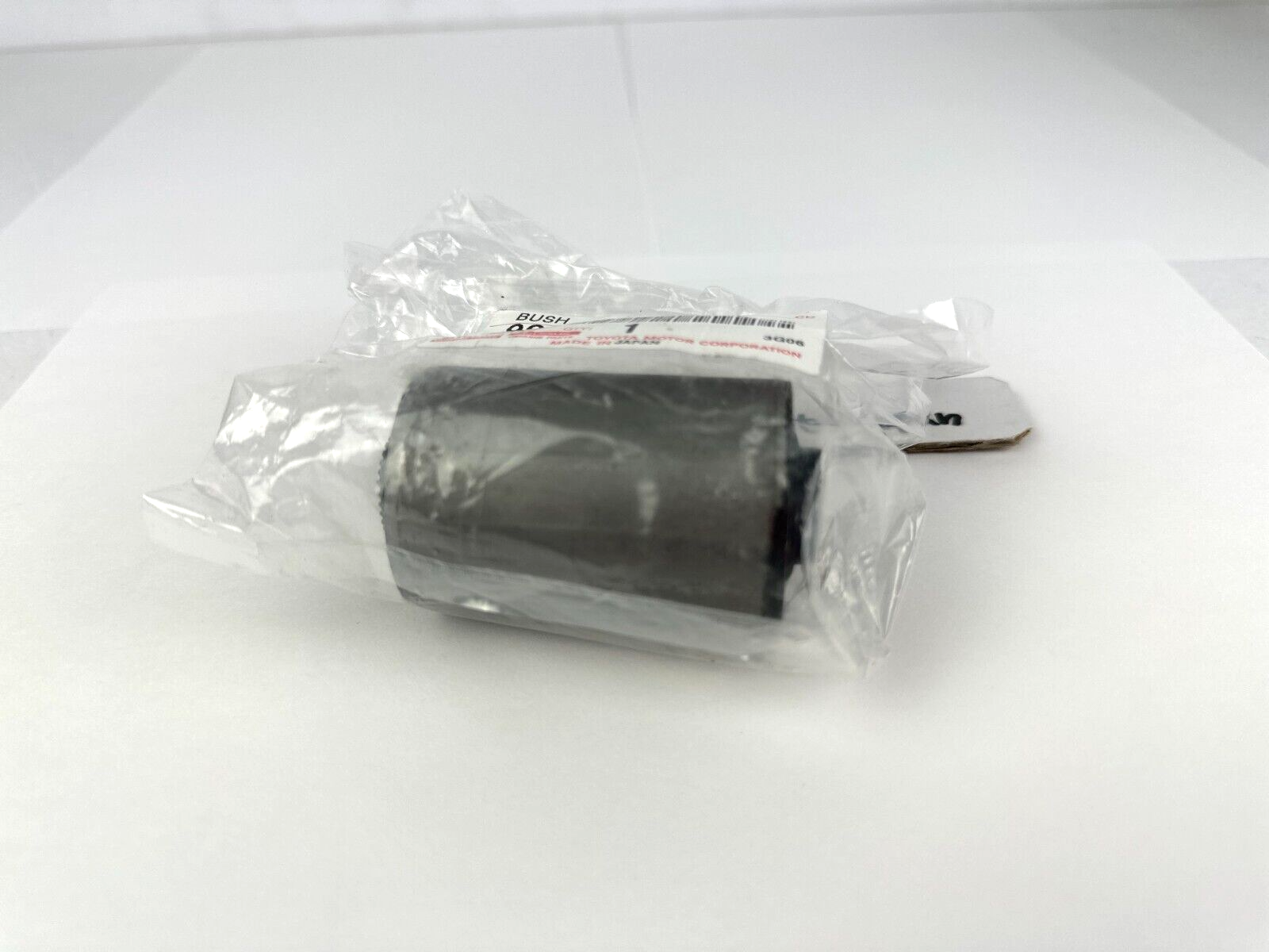 Toyota Genuine BUSH(FOR REAR SPRING LEAF) HIACE KDH2##,LH2## 90389 ...