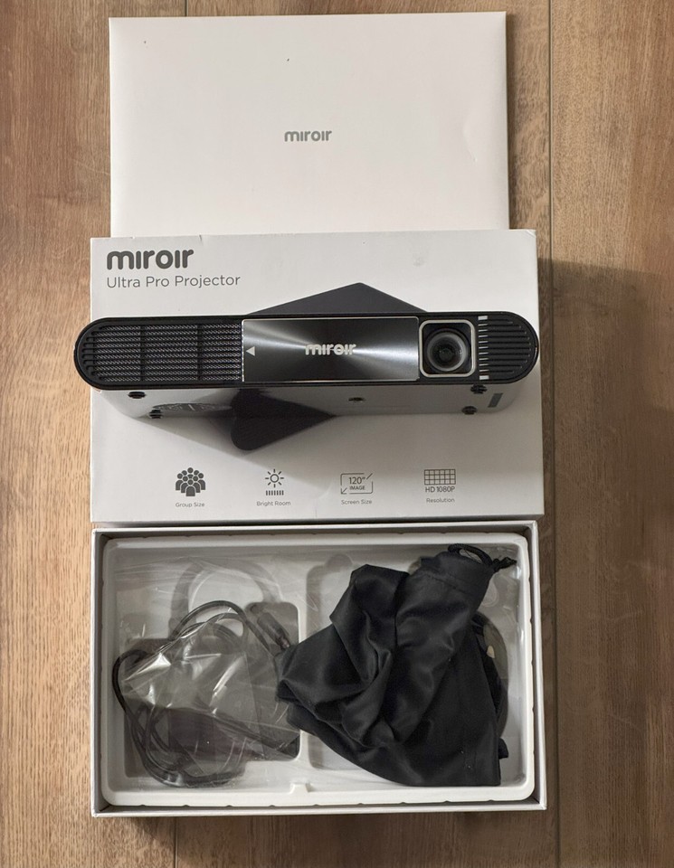 Miroir M631 Ultra Pro Portable 1080p Projector, 700 Lumen, Up To 120 ...