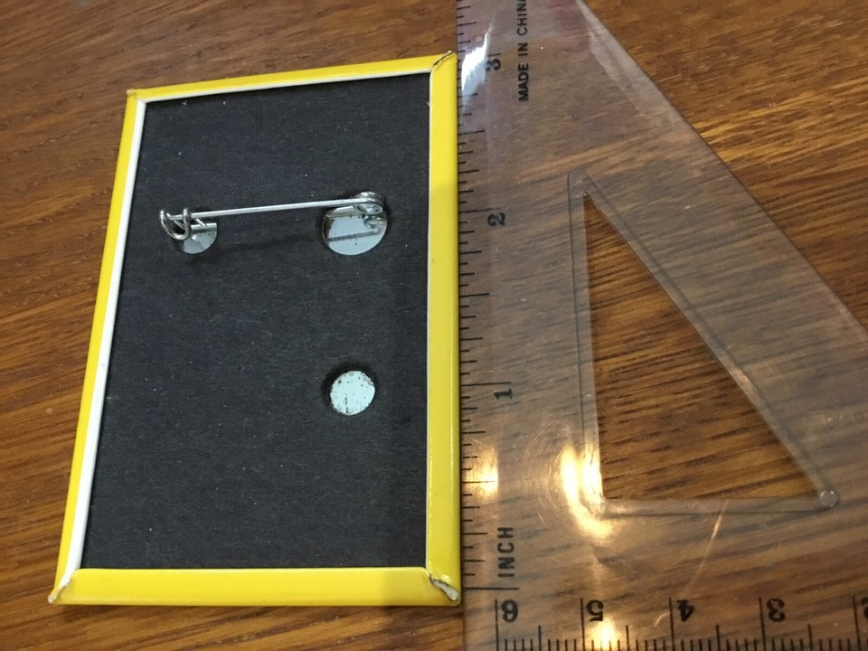 CHECKER HELL CAB SPECIAL CD-ROM TIME WARNER INTERACTIVE PINBACK BUTTON ...