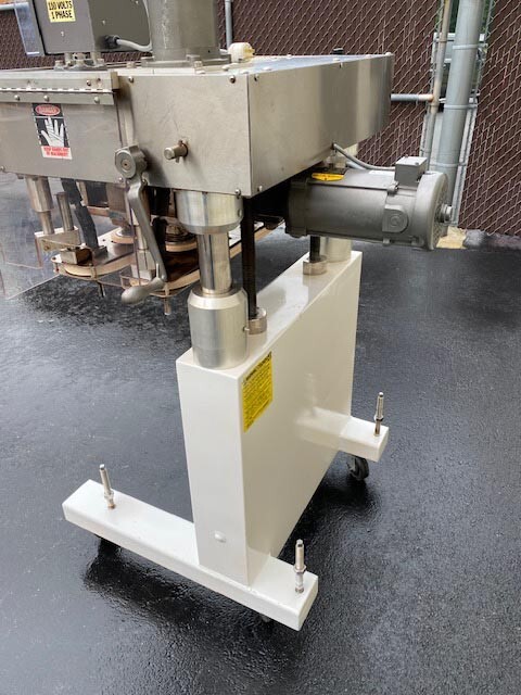 Kaps-All Model F-4 Inline Cap Tightener - Retorquer, 4 Spindle - Quill ...