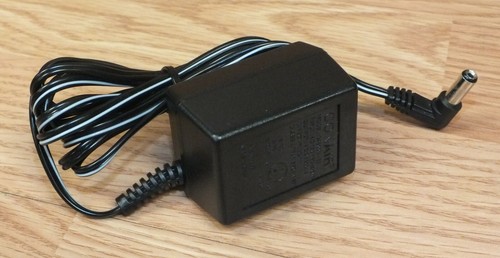 Conair (9A200U-28) 9V 6W Direct Plug In Class 2 Transformer AC Power ...