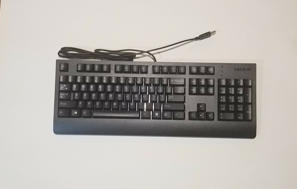 * NEW - Lenovo Traditional USB Keyboard Black 00XH688 Original ...