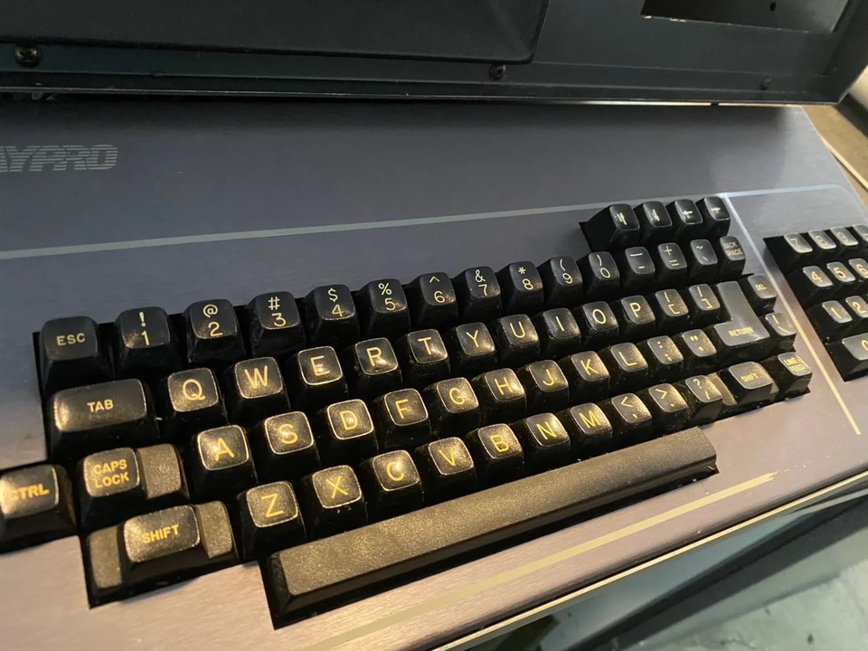 Vintage KayPro 2 Personal Computer - Untested, For Repair or Parts | eBay