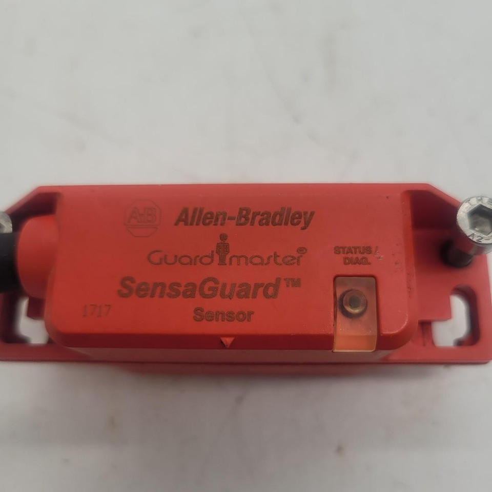 Allen-Bradley SensaGuard 440-ZPREC 440N-Z21SS2H Ser.B Actuator and ...