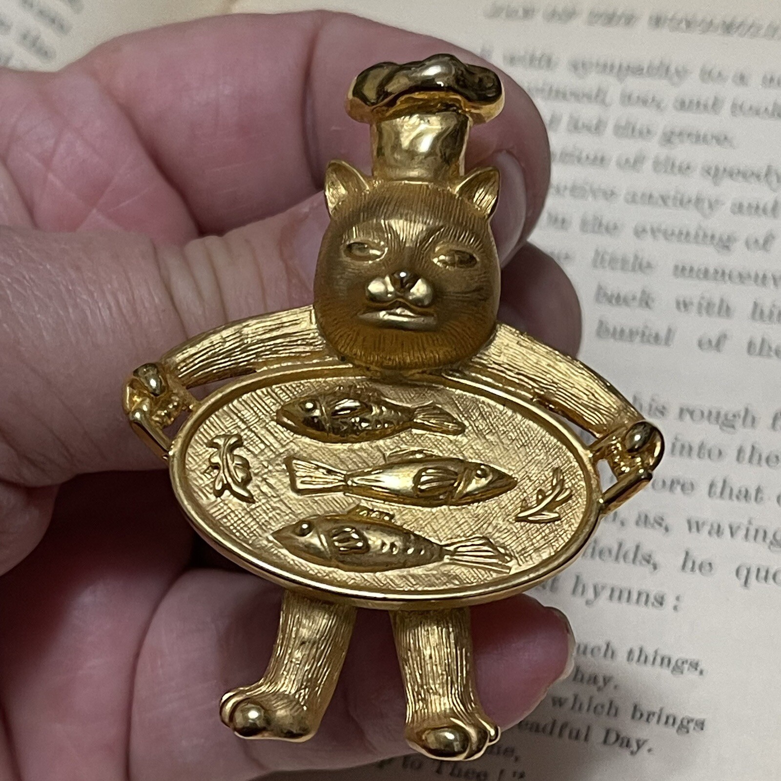 Vintage JJ Cat Chef Fishes On Platter Brooch Pin Gold Tone Whimsical ...
