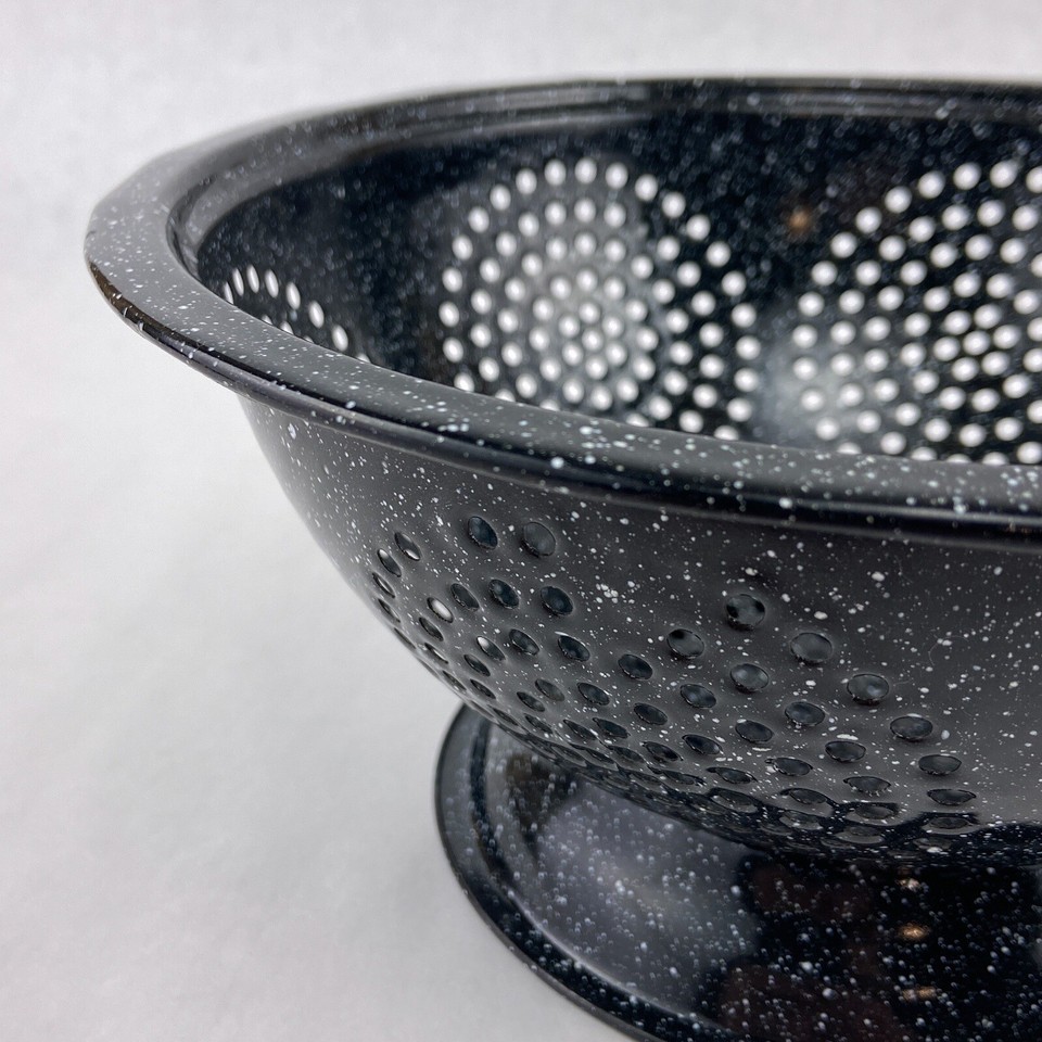 Grainite Ware Colander Strainer Porcelain Enamel Steel 8.6in Drainer ...