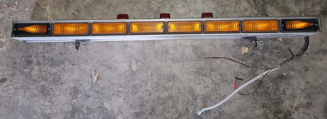Whelen Traffic Advisor Light Bar and Mounts TA837A for sale online | eBay