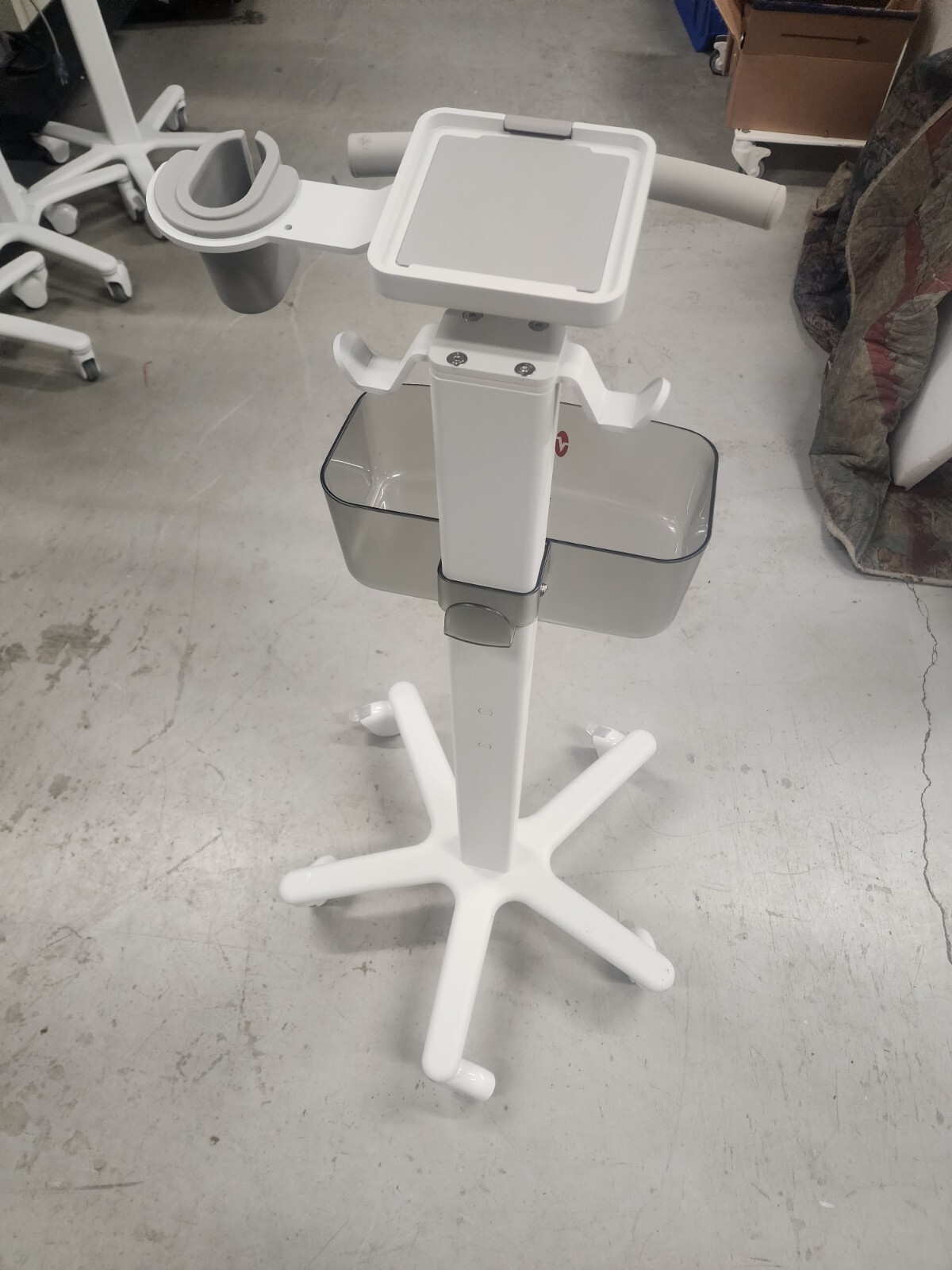 Masimo Corporation Masimo Root Cart - Rolling Cart for Masimo Root ...