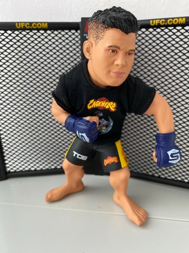 UFC ROUND 5 CUNG LE ULTIMATE COLLECTOR STRIKEFORCE SÉRIE FIGURINE D ...
