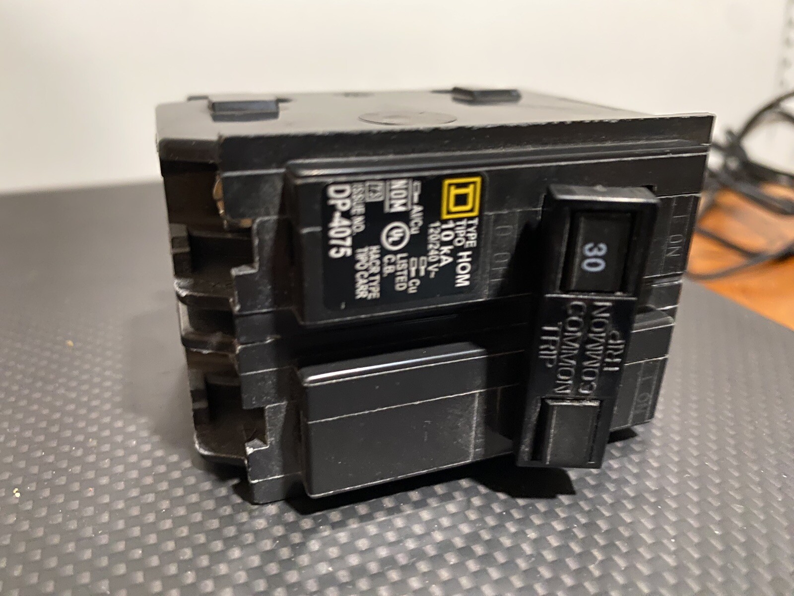 Square D HOM230 30 Amp 2 Pole Circuit Breaker for sale online | eBay