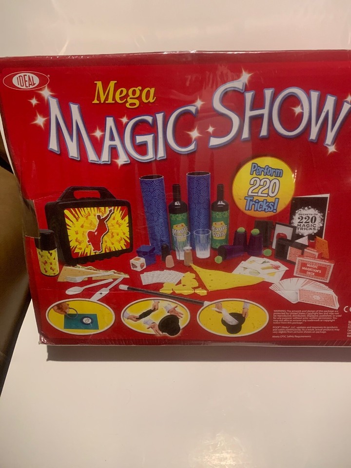 Ideal Magic SHOW MEGA Magic 220 Tricks 64 Pieces | eBay