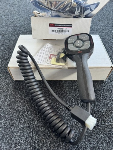 Boss Handheld MSC09601 Controller RT3 ST2-V-Blade. “NEW” With Bracket ...