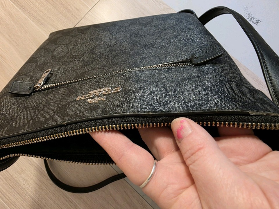 Coach C1554 Women's Crossbody Rowan File Bag - Black | eBay