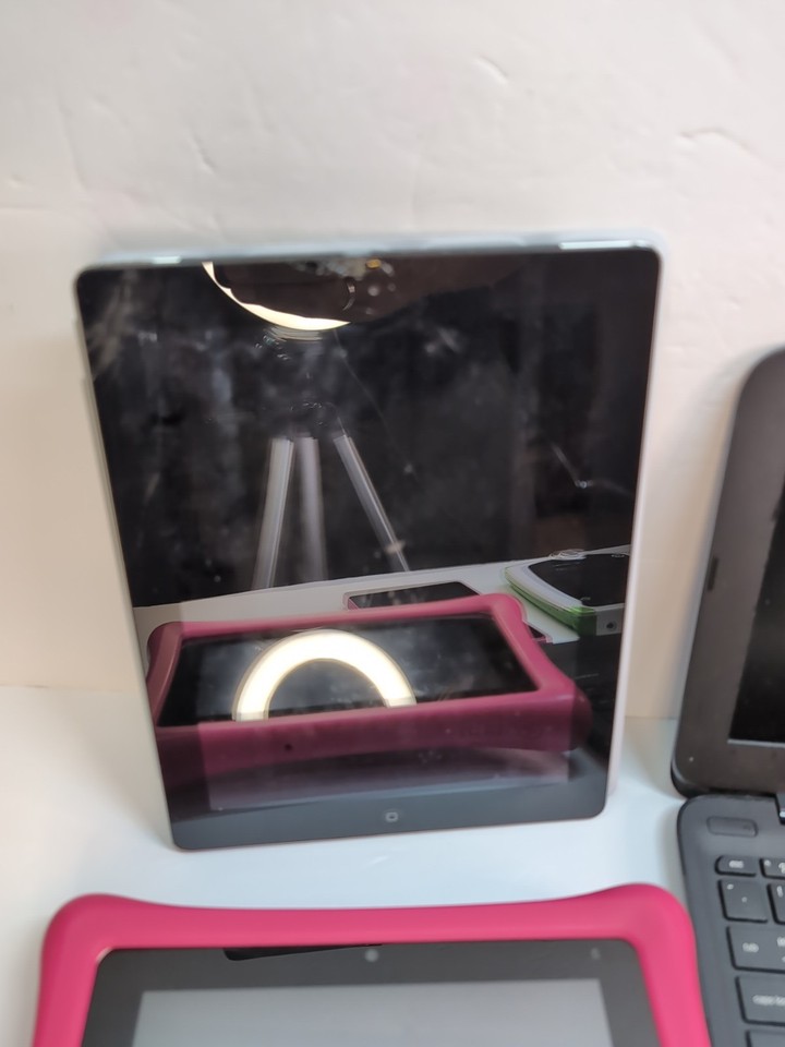 Lot Of Various Electronics- iPad, Amazon Tablet, Leappad, Amzfit ⌚ ...