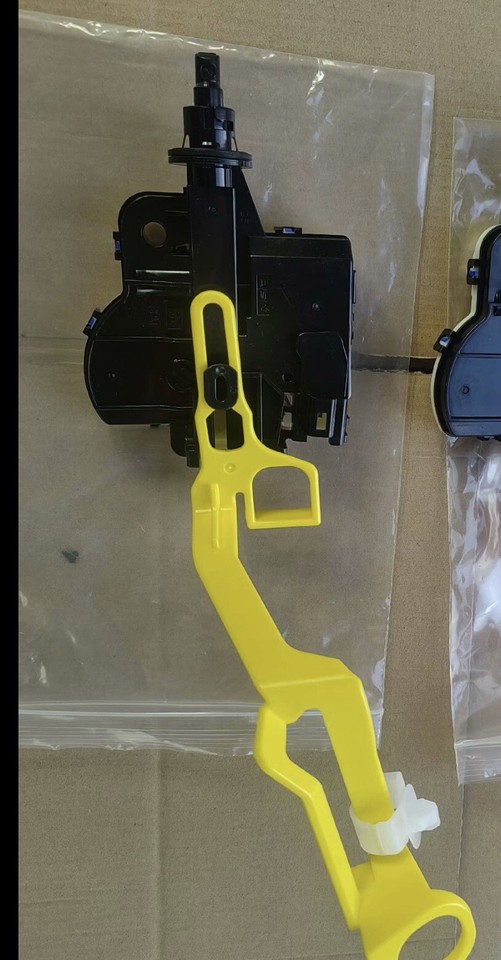 Toyota Camry Avalon Fuel Door Lock Assembly w/ Motor, OEM #77030-07010 ...