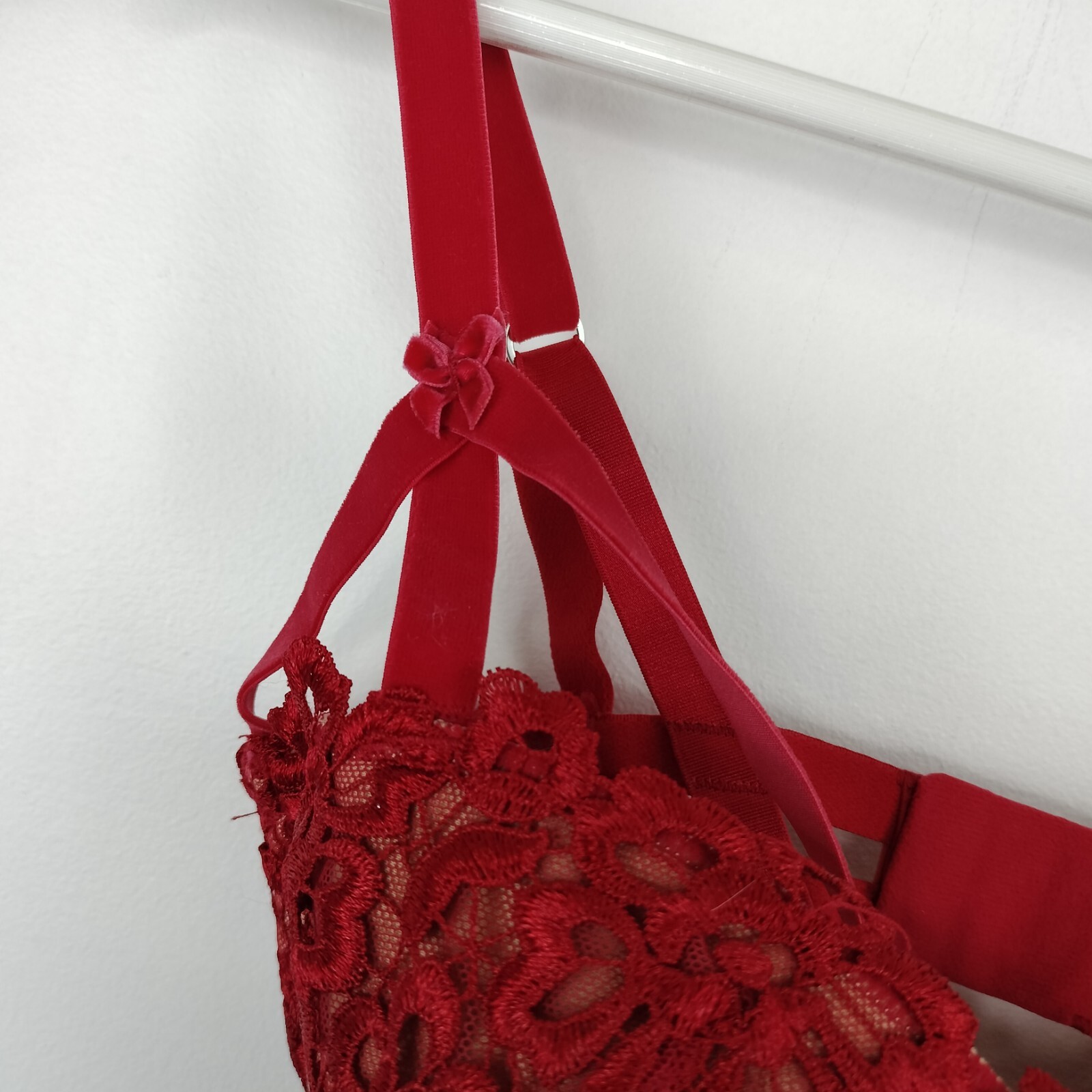 Dita Von Teese Bra Size 10F Red Lace Cage Velvet Stra… - Gem