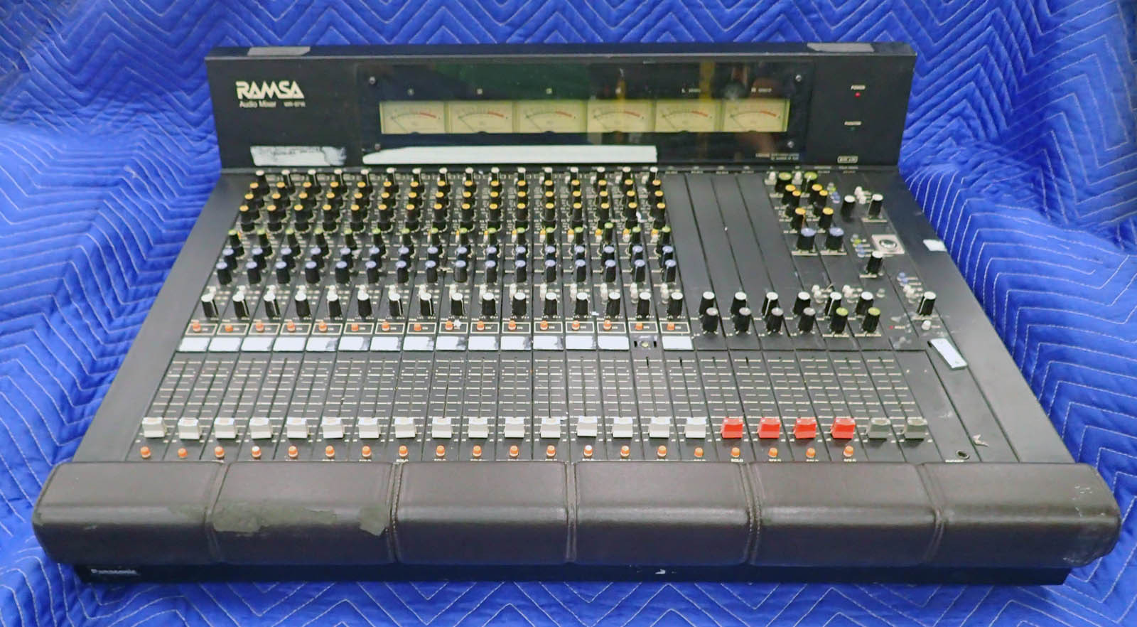PANASONIC RAMSA WR-8716 AUDIO MIXER 16 INPUTS 4 GROUP MODULES 2 MASTERS ...