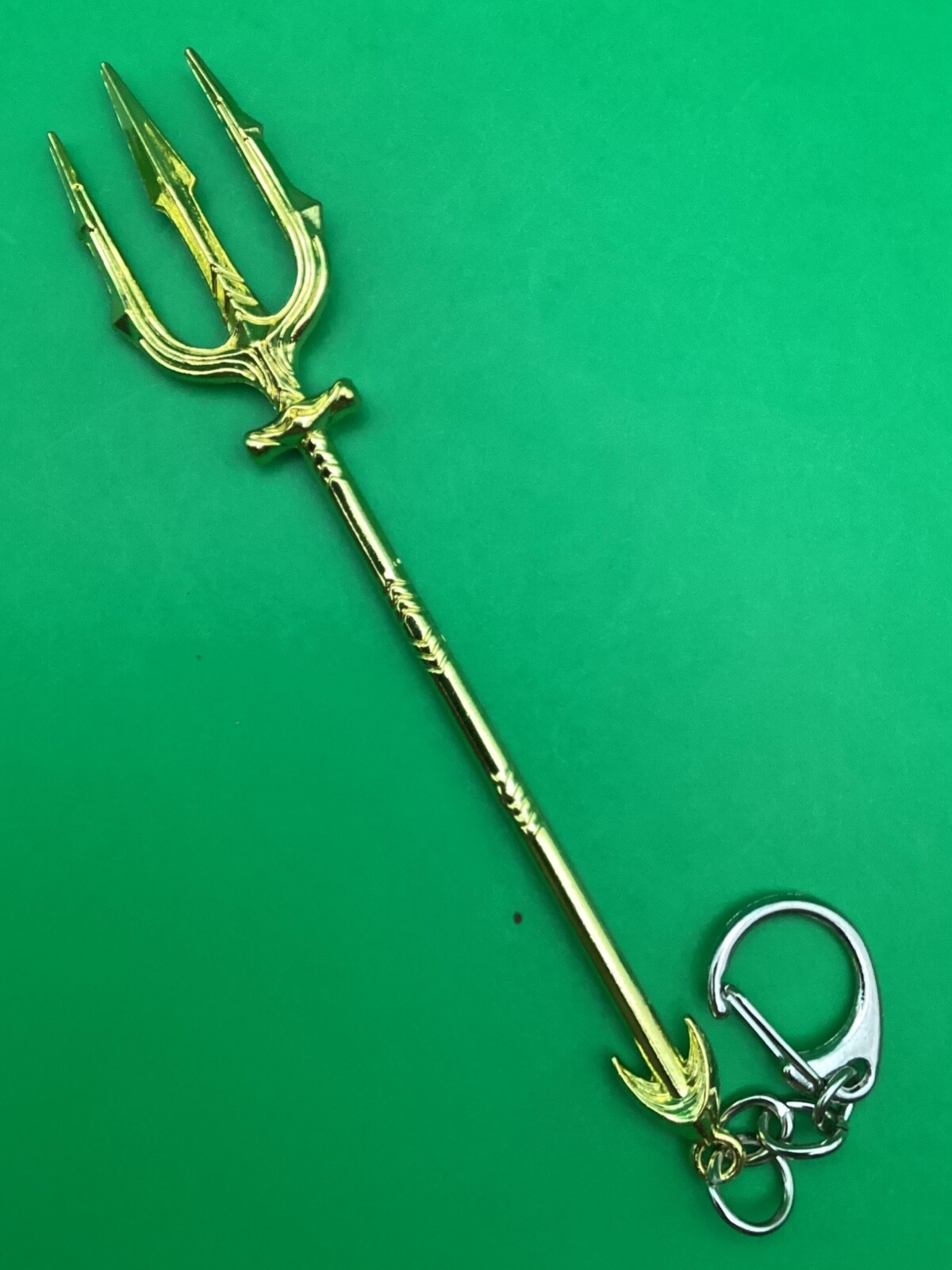 Aquaman Trident Fork Keychain Key Ring Colour Gold | eBay