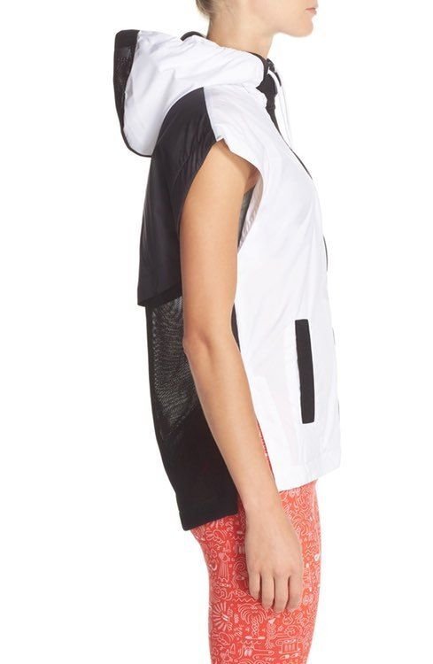New Nike Women's Activewear "Tech Hypermesh' Hooded Vest Black annd ...