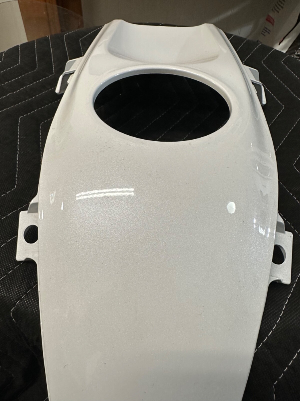 2023 Yamaha YZF R7 Tank middle cover OEM Pearl White | eBay