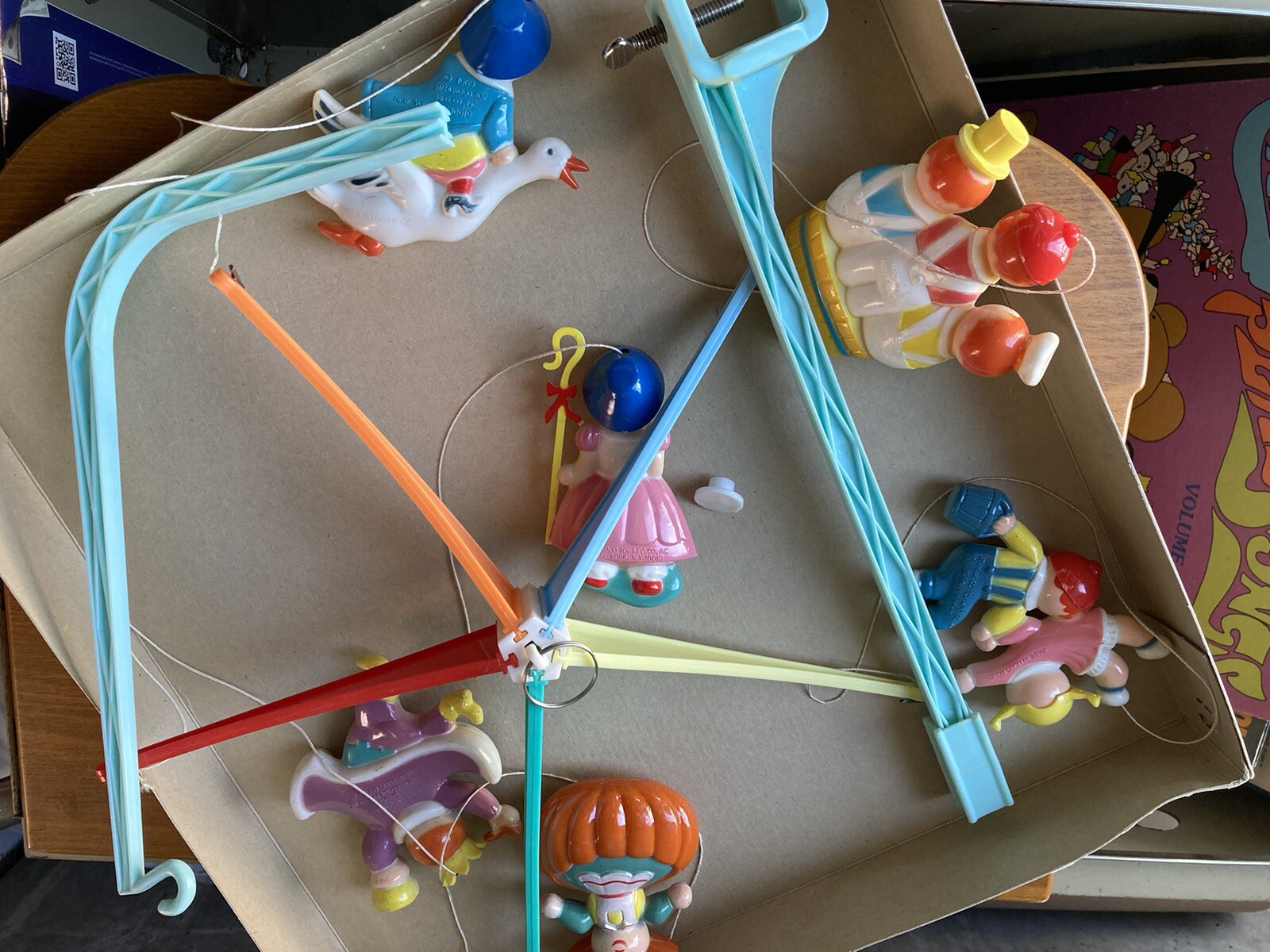 VTG 1969 Baby Crib Mobile Multi color Vintage Plastic Box Stahlwood Toy ...