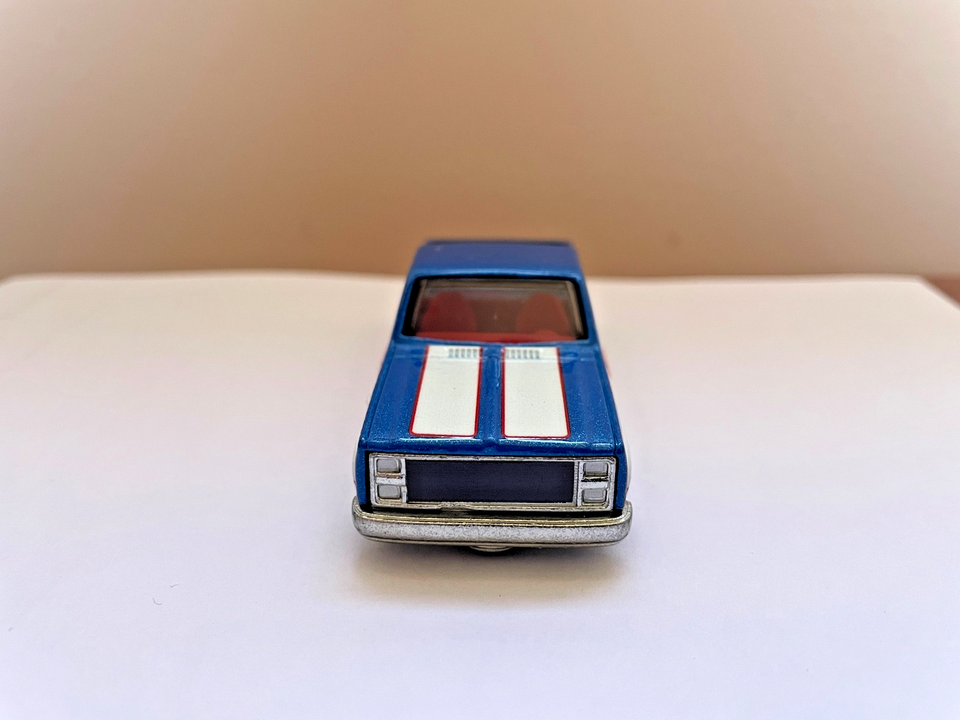 Hot Wheels '83 Chevy Silverado 2018 Display Case Exclusive 50th Mint ...