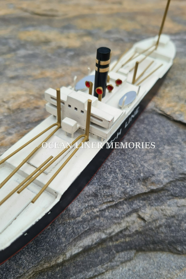 Van Ryper Model Ocean Liner rare C-H Line waterline steamship model ...