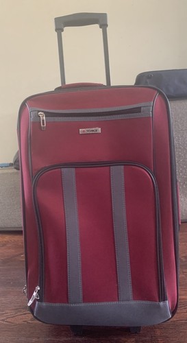TAG Ridgefield light wight carry-on size 20" red | eBay