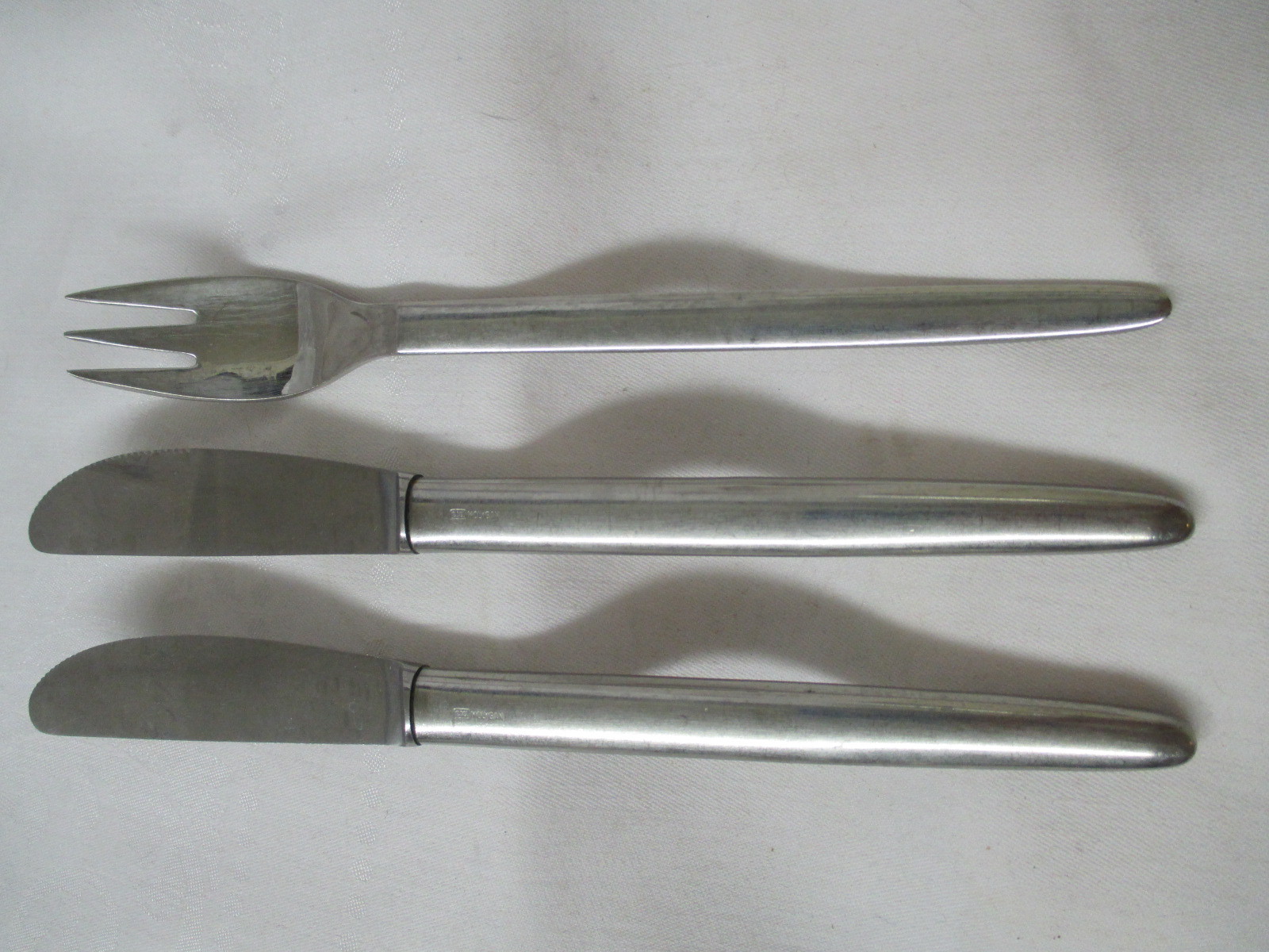 Vintage Ebel Solingen Rostfrei Molygan stainless 2 Dinner Knives & 1 ...