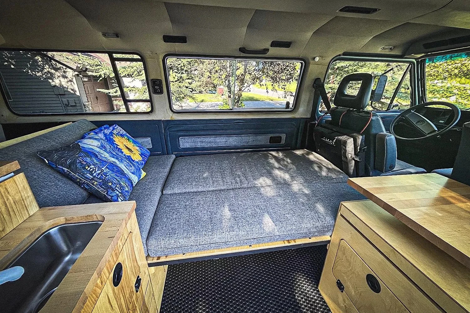 4WD VW Vanagon Is a Self-Contained Overlander