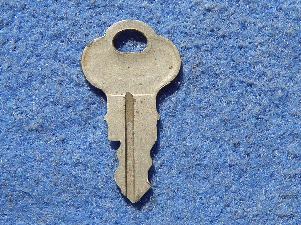 vintage coin op key: Chicago Lock key 4379 | eBay
