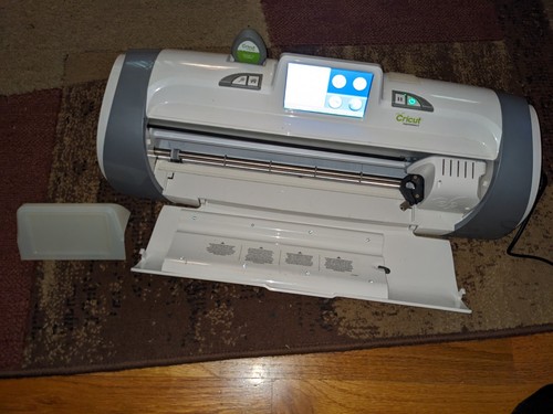 Cricut Expression 2 Cutting Machine With Power Cord & Cartridge ...