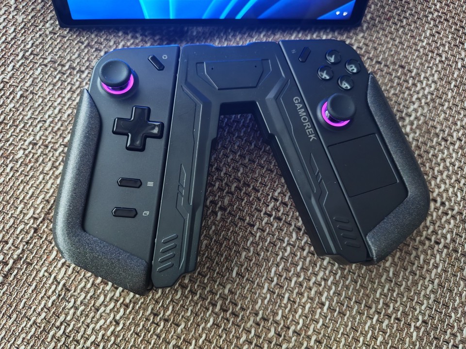 Lenovo Legion Go 144hz QHD Screen - Original Case + Box, 2tb m.2 | eBay