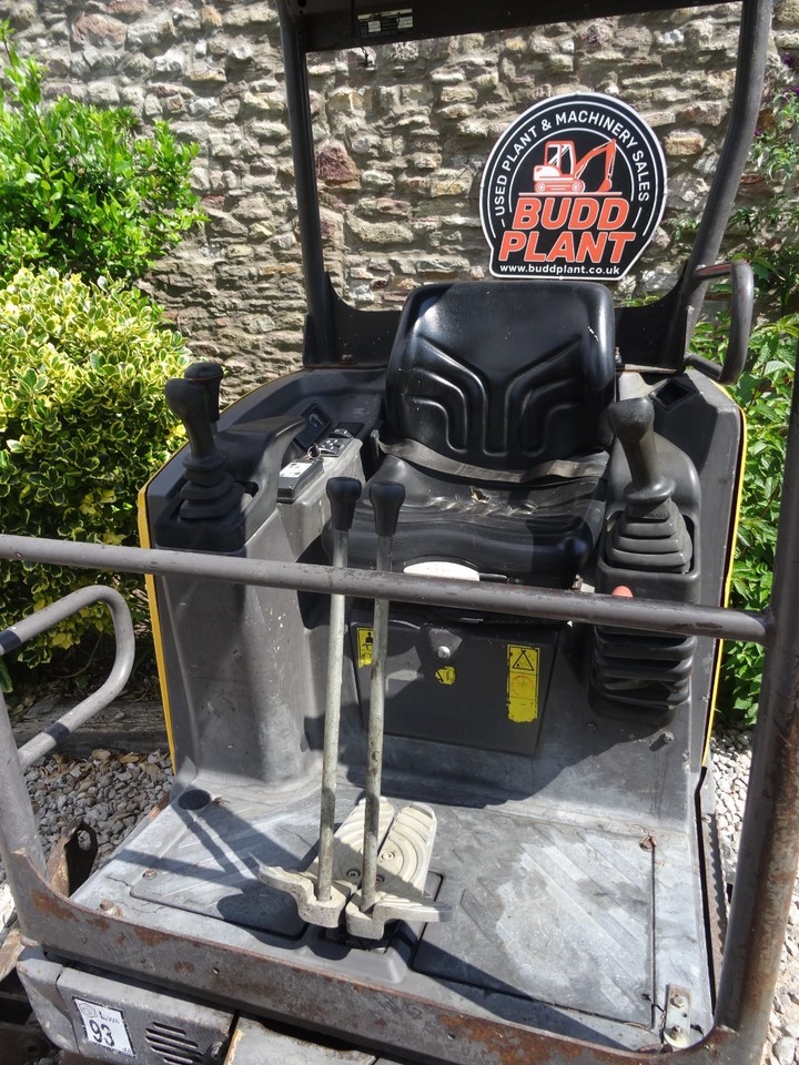 VOLVO EC15C, 1.5T, MINI DIGGER, EXCAVATOR, 2015, 3 buckets, | eBay UK