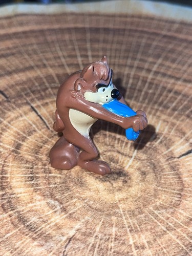 Taz the Tasmanian devil PVC Figurine Blue Tongue Pull Cake Topper Or ...