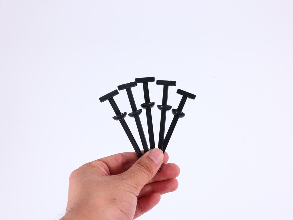 50 Pcs General Motors wire harness nylon clamps, lockable cable ties ...